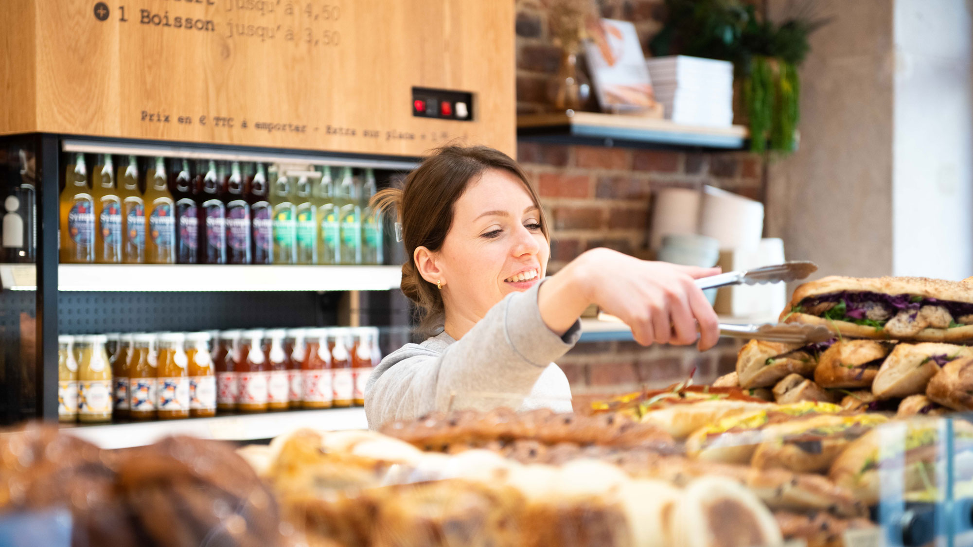 RESPONSABLE ADJOINT - Land&Monkeys